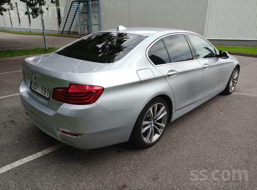Grey BMW 530 2016 in Riga, with an engine capacity of 3.00 L and mileage of 270 thousand km for 13900 €, photo 8 on AUTOMOTO.COM.LV