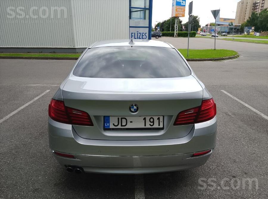 Grey BMW 530 2016 in Riga, with an engine capacity of 3.00 L and mileage of 270 thousand km for 13900 €, photo 10 on AUTOMOTO.COM.LV