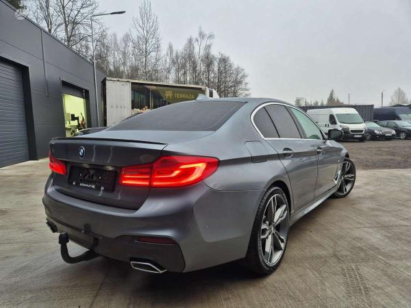 Grey BMW 530 2017 in Utena, with an engine capacity of 2.99 L and mileage of 316 thousand km for 16990 €, photo 4 on AUTOMOTO.COM.LV
