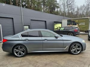 Grey BMW 530 2017 in Utena, with an engine capacity of 2.99 L and mileage of 316 thousand km for 16990 €, photo 6 on AUTOMOTO.COM.LV