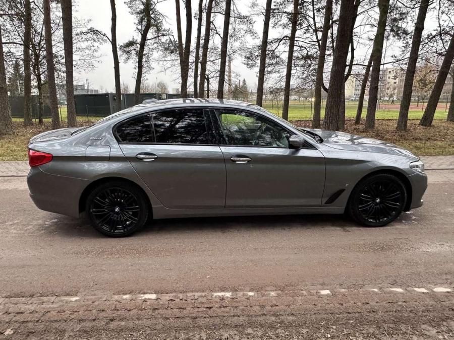 Pelēks BMW 530 2017 Ukmergė, ar dzinēja tilpumu 2.00 L un nobraukumu 23 tūkst. km par 19000 €, foto 4 vietnē AUTOMOTO.COM.LV