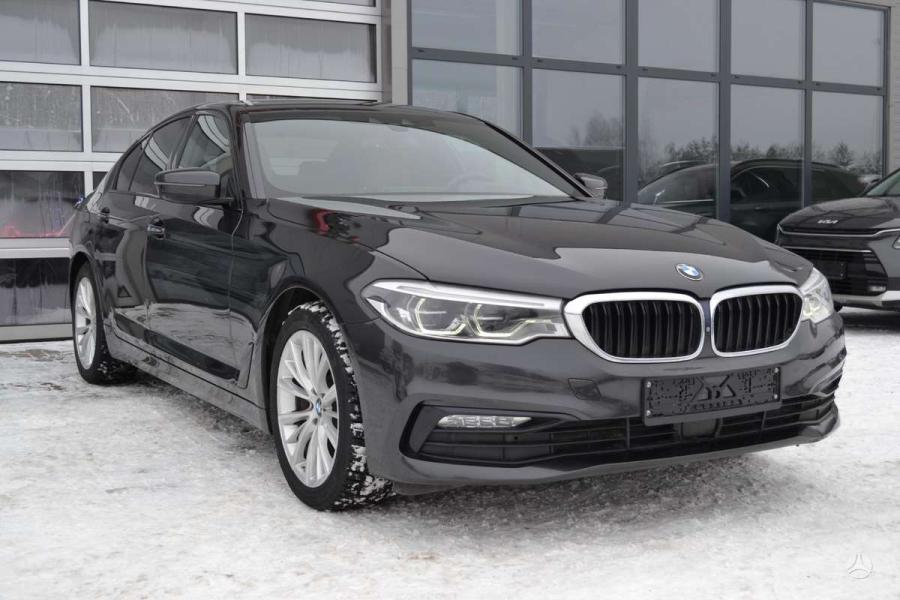 Grey BMW 530 2017 in Vilnius, with an engine capacity of 2.99 L and mileage of 230 thousand km for 22000 €, photo 5 on AUTOMOTO.COM.LV