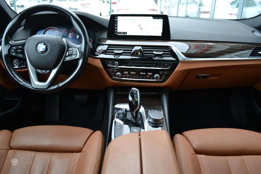 Grey BMW 530 2017 in Vilnius, with an engine capacity of 2.99 L and mileage of 230 thousand km for 22000 €, photo 32 on AUTOMOTO.COM.LV