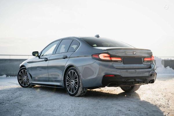 Pelēks BMW 530 2017 Viļņa, ar dzinēja tilpumu 2.00 L un nobraukumu 225 tūkst. km par 18900 €, foto 8 vietnē AUTOMOTO.COM.LV