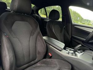 Grey BMW 530 2017 in Vilnius, with an engine capacity of 3.00 L and mileage of 295 thousand km for 19200 €, photo 12 on AUTOMOTO.COM.LV