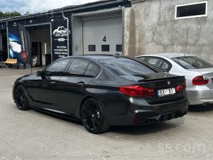 Grey BMW 530 2017 in Riga, with an engine capacity of 3.00 L and mileage of 0 thousand km for 25000 €, photo 3 on AUTOMOTO.COM.LV
