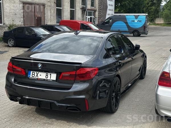 Grey BMW 530 2017 in Riga, with an engine capacity of 3.00 L and mileage of 0 thousand km for 25000 €, photo 4 on AUTOMOTO.COM.LV
