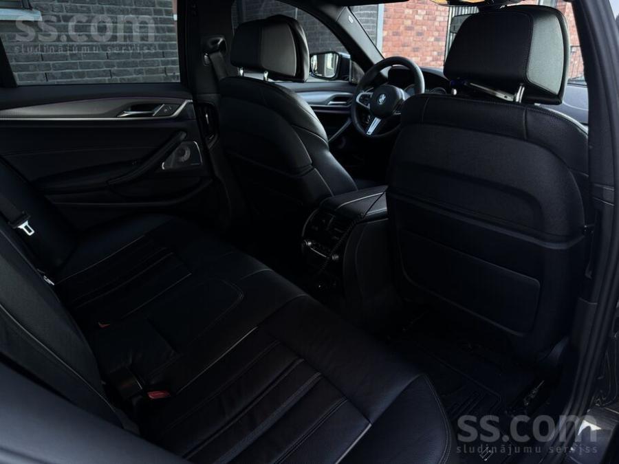 Grey BMW 530 2017 in Riga, with an engine capacity of 3.00 L and mileage of 0 thousand km for 25000 €, photo 9 on AUTOMOTO.COM.LV
