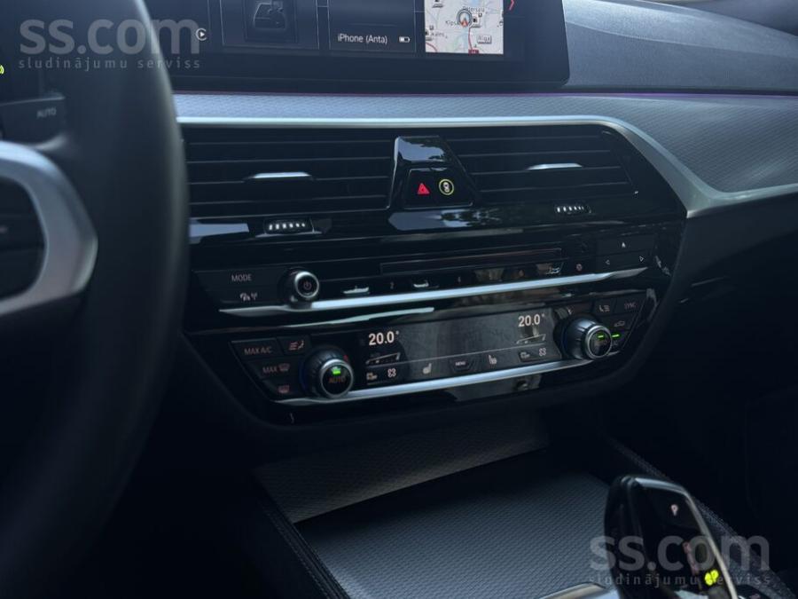 Grey BMW 530 2017 in Riga, with an engine capacity of 3.00 L and mileage of 0 thousand km for 25000 €, photo 12 on AUTOMOTO.COM.LV