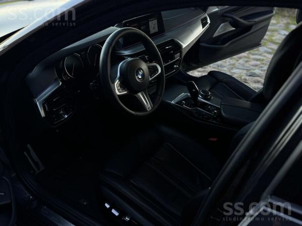Grey BMW 530 2017 in Riga, with an engine capacity of 3.00 L and mileage of 0 thousand km for 23500 €, photo 9 on AUTOMOTO.COM.LV