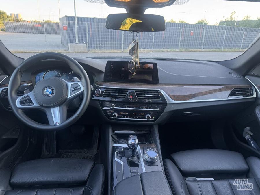 Pelēks BMW 530 2017 Plungė, ar dzinēja tilpumu 2.00 L un nobraukumu 246 tūkst. km par 20500 €, foto 12 vietnē AUTOMOTO.COM.LV