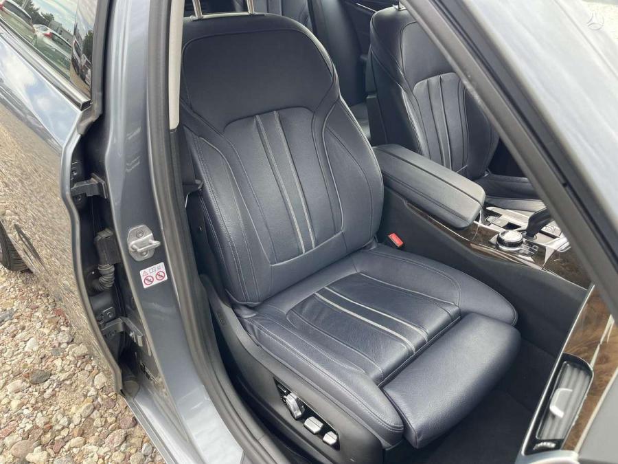 Pelēks BMW 530 2017 Kauņa, ar dzinēja tilpumu 2.00 L un nobraukumu 109 tūkst. km par 20700 €, foto 9 vietnē AUTOMOTO.COM.LV