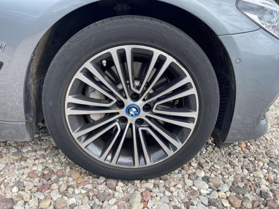 Pelēks BMW 530 2017 Kauņa, ar dzinēja tilpumu 2.00 L un nobraukumu 109 tūkst. km par 20700 €, foto 39 vietnē AUTOMOTO.COM.LV