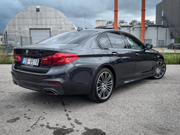 Pelēks BMW 530 2017 Rīga, ar dzinēja tilpumu 3.00 L un nobraukumu 250 tūkst. km par 24400 €, foto 9 vietnē AUTOMOTO.COM.LV
