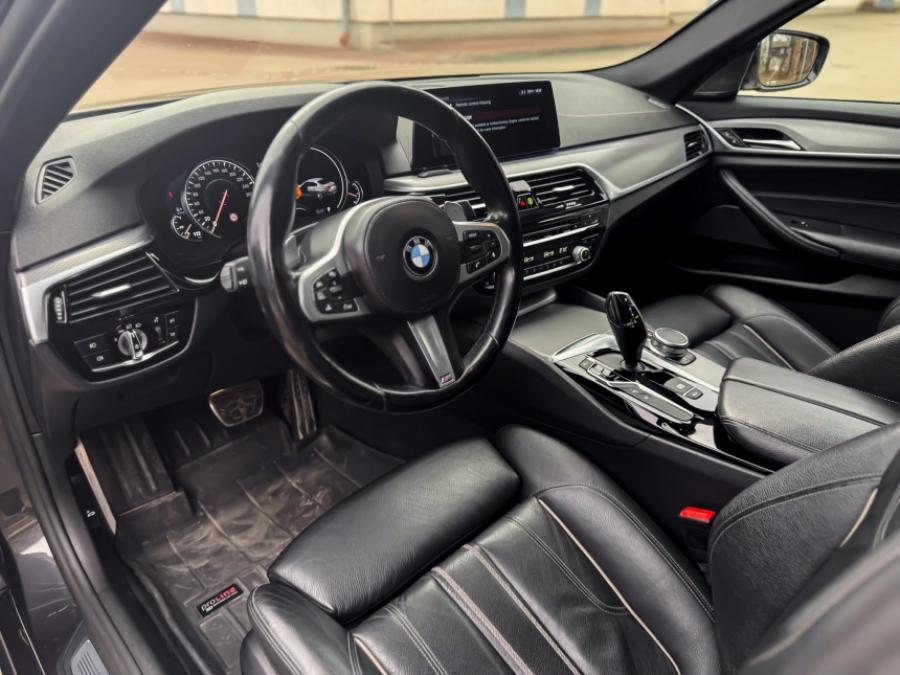 Pelēks BMW 530 2017 Rīga, ar dzinēja tilpumu 3.00 L un nobraukumu 250 tūkst. km par 24400 €, foto 12 vietnē AUTOMOTO.COM.LV