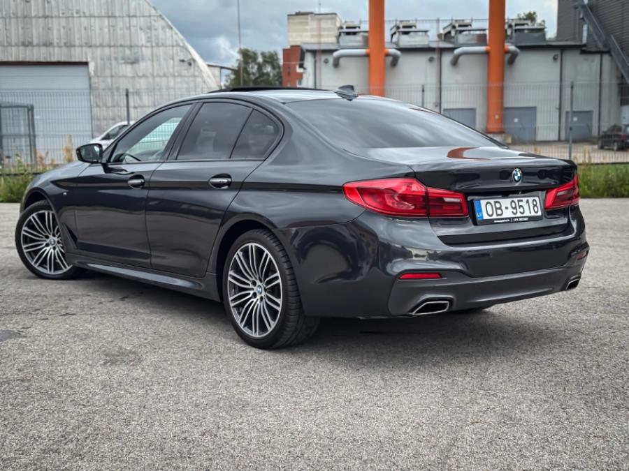 Pelēks BMW 530 2017 Rīga, ar dzinēja tilpumu 3.00 L un nobraukumu 250 tūkst. km par 24400 €, foto 14 vietnē AUTOMOTO.COM.LV
