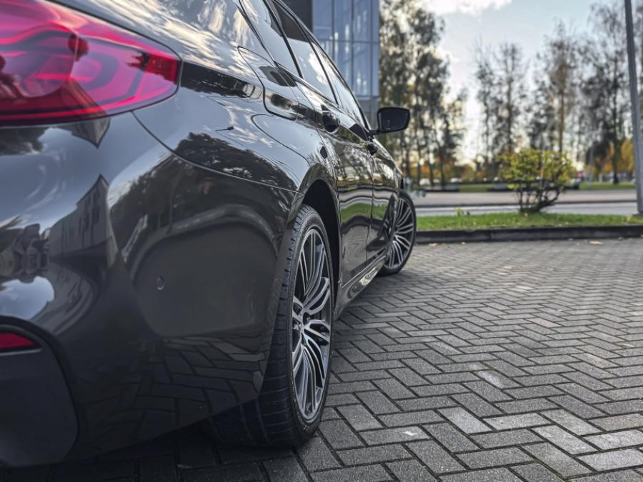 Pelēks BMW 530 2017 Rīga, ar dzinēja tilpumu 3.00 L un nobraukumu 250 tūkst. km par 24400 €, foto 15 vietnē AUTOMOTO.COM.LV