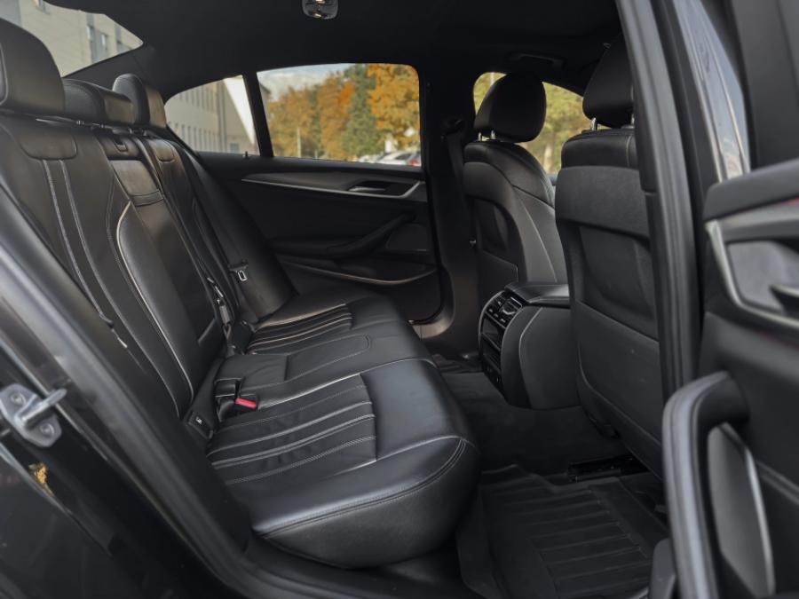 Pelēks BMW 530 2017 Rīga, ar dzinēja tilpumu 3.00 L un nobraukumu 250 tūkst. km par 24400 €, foto 21 vietnē AUTOMOTO.COM.LV