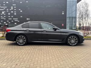 Pelēks BMW 530 2017 Rīga, ar dzinēja tilpumu 3.00 L un nobraukumu 250 tūkst. km par 24400 €, foto 39 vietnē AUTOMOTO.COM.LV
