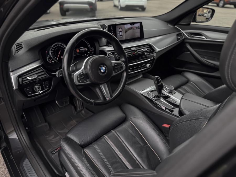 Pelēks BMW 530 2017 Rīga, ar dzinēja tilpumu 3.00 L un nobraukumu 250 tūkst. km par 24400 €, foto 40 vietnē AUTOMOTO.COM.LV