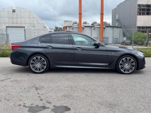 Pelēks BMW 530 2017 Rīga, ar dzinēja tilpumu 3.00 L un nobraukumu 250 tūkst. km par 24400 €, foto 51 vietnē AUTOMOTO.COM.LV