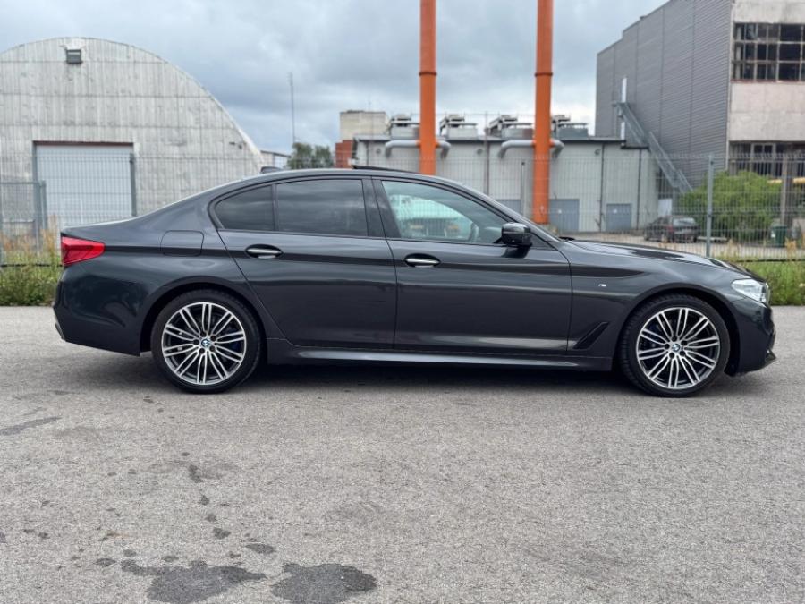 Pelēks BMW 530 2017 Rīga, ar dzinēja tilpumu 3.00 L un nobraukumu 250 tūkst. km par 24400 €, foto 51 vietnē AUTOMOTO.COM.LV