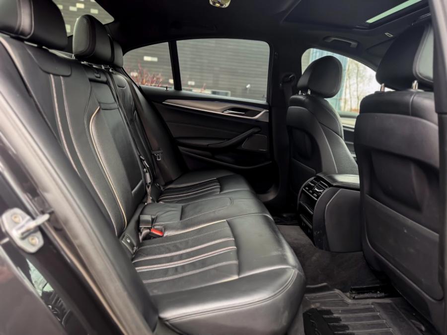 Pelēks BMW 530 2017 Rīga, ar dzinēja tilpumu 3.00 L un nobraukumu 250 tūkst. km par 24400 €, foto 54 vietnē AUTOMOTO.COM.LV