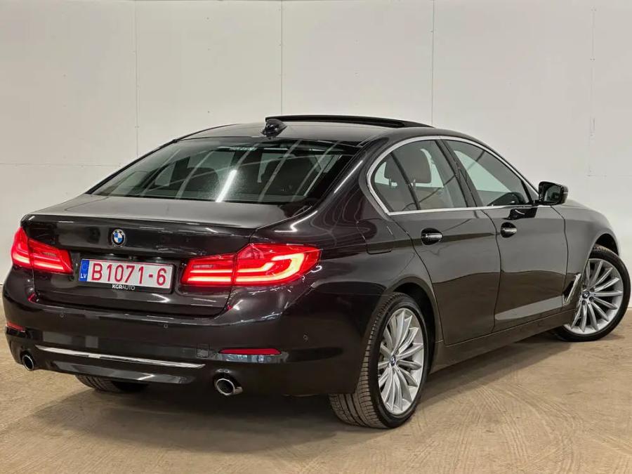 Grey BMW 530 2017 in Jurmala, with an engine capacity of 2.00 L and mileage of 226 thousand km for 19995 €, photo 16 on AUTOMOTO.COM.LV