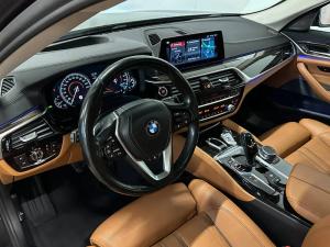 Grey BMW 530 2017 in Jurmala, with an engine capacity of 2.00 L and mileage of 226 thousand km for 19995 €, photo 20 on AUTOMOTO.COM.LV