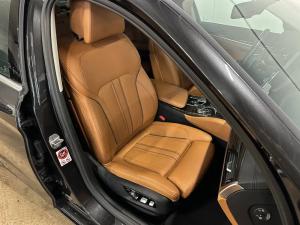 Grey BMW 530 2017 in Jurmala, with an engine capacity of 2.00 L and mileage of 226 thousand km for 19995 €, photo 27 on AUTOMOTO.COM.LV