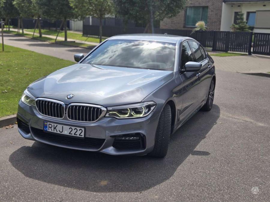 Grey BMW 530 2017 in Vilnius, with an engine capacity of 2.99 L and mileage of 209 thousand km for 19500 €, photo 3 on AUTOMOTO.COM.LV