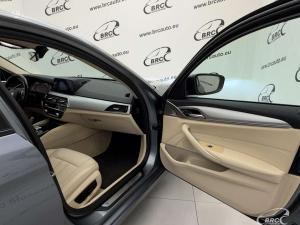 Grey BMW 530 2017 in Vilnius, with an engine capacity of 2.99 L and mileage of 346 thousand km for 17500 €, photo 10 on AUTOMOTO.COM.LV