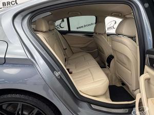 Grey BMW 530 2017 in Vilnius, with an engine capacity of 2.99 L and mileage of 346 thousand km for 17500 €, photo 11 on AUTOMOTO.COM.LV