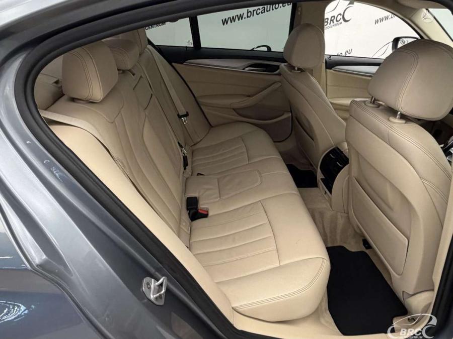 Grey BMW 530 2017 in Vilnius, with an engine capacity of 2.99 L and mileage of 346 thousand km for 17500 €, photo 12 on AUTOMOTO.COM.LV