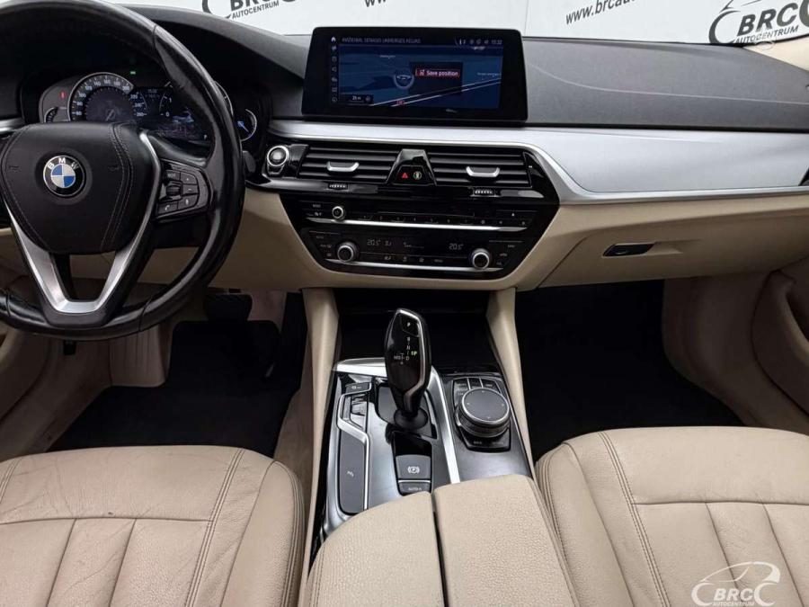 Grey BMW 530 2017 in Vilnius, with an engine capacity of 2.99 L and mileage of 346 thousand km for 17500 €, photo 16 on AUTOMOTO.COM.LV