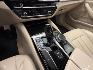 Grey BMW 530 2017 in Vilnius, with an engine capacity of 2.99 L and mileage of 346 thousand km for 17500 €, photo 28 on AUTOMOTO.COM.LV