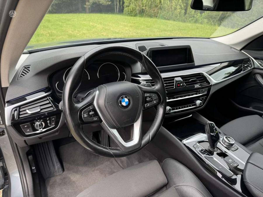Pelēks BMW 530 2017 Kretinga, ar dzinēja tilpumu 2.99 L un nobraukumu 164 tūkst. km par 19800 €, foto 17 vietnē AUTOMOTO.COM.LV