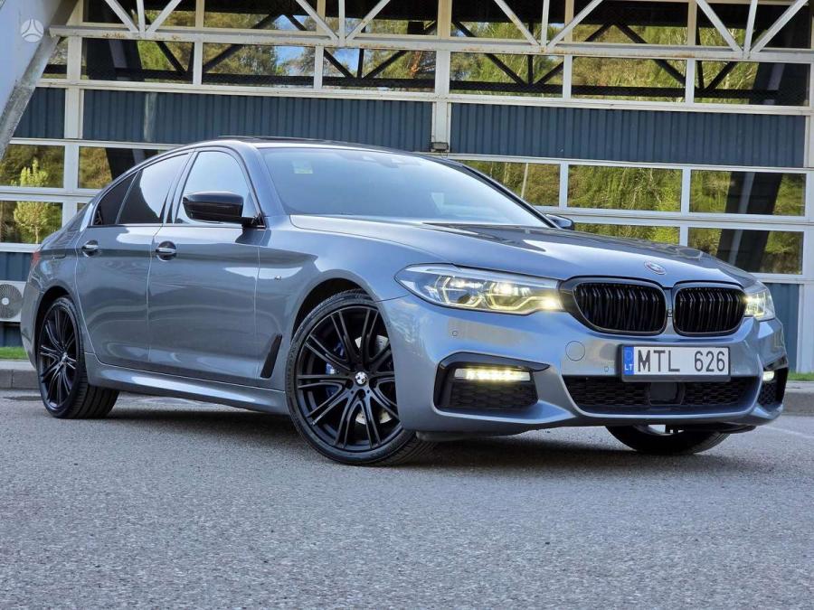 Grey BMW 530 2017 in Vilnius, with an engine capacity of 2.99 L and mileage of 262 thousand km for 23500 €, photo 1 on AUTOMOTO.COM.LV