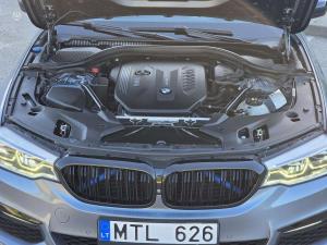 Grey BMW 530 2017 in Vilnius, with an engine capacity of 2.99 L and mileage of 262 thousand km for 23500 €, photo 4 on AUTOMOTO.COM.LV
