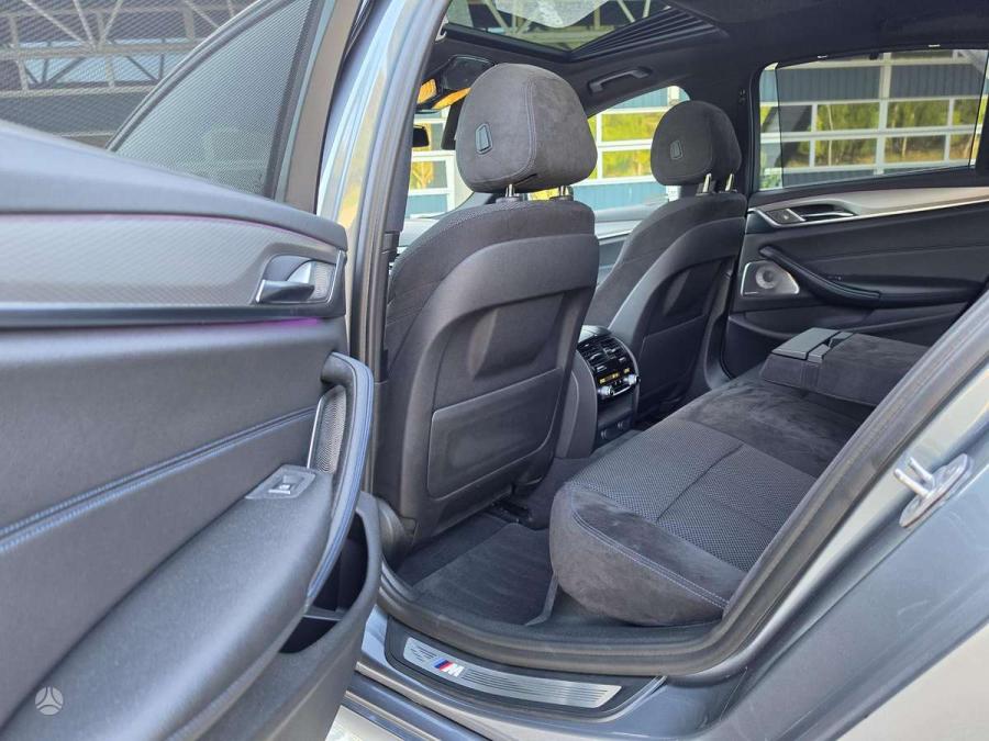 Grey BMW 530 2017 in Vilnius, with an engine capacity of 2.99 L and mileage of 262 thousand km for 23500 €, photo 13 on AUTOMOTO.COM.LV
