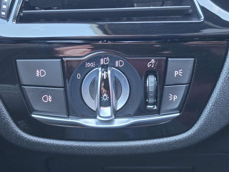 Grey BMW 530 2017 in Vilnius, with an engine capacity of 2.99 L and mileage of 262 thousand km for 23500 €, photo 20 on AUTOMOTO.COM.LV