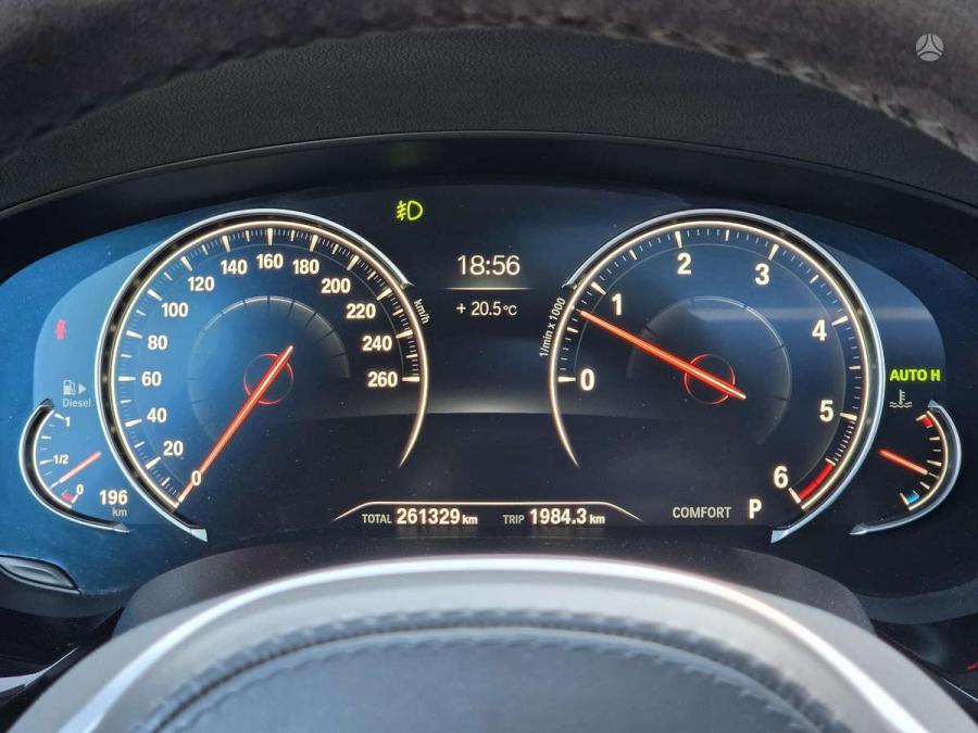 Grey BMW 530 2017 in Vilnius, with an engine capacity of 2.99 L and mileage of 262 thousand km for 23500 €, photo 23 on AUTOMOTO.COM.LV