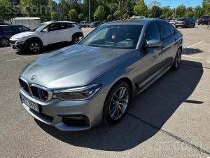 Grey BMW 530 2017 in Riga, with an engine capacity of 3.00 L and mileage of 208 thousand km for 24500 €, photo 3 on AUTOMOTO.COM.LV