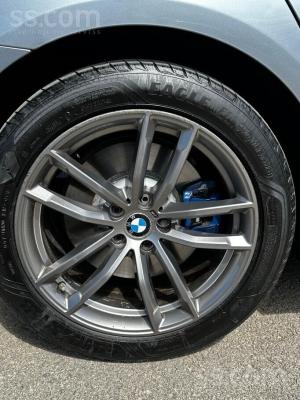 Grey BMW 530 2017 in Riga, with an engine capacity of 3.00 L and mileage of 208 thousand km for 24500 €, photo 9 on AUTOMOTO.COM.LV