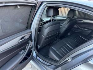 Grey BMW 530 2017 in Kaunas, with an engine capacity of 2.99 L and mileage of 259 thousand km for 22500 €, photo 17 on AUTOMOTO.COM.LV