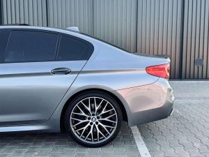 Grey BMW 530 2017 in Kaunas, with an engine capacity of 2.99 L and mileage of 259 thousand km for 22500 €, photo 52 on AUTOMOTO.COM.LV