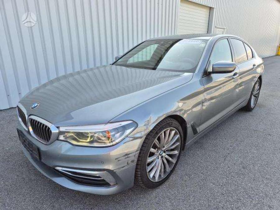 Grey BMW 530 2017 in Siauliai, with an engine capacity of 2.99 L and mileage of 258 thousand km for 14990 €, photo 12 on AUTOMOTO.COM.LV