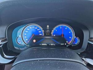 Grey BMW 530 2017 in Siauliai, with an engine capacity of 2.99 L and mileage of 258 thousand km for 14990 €, photo 13 on AUTOMOTO.COM.LV