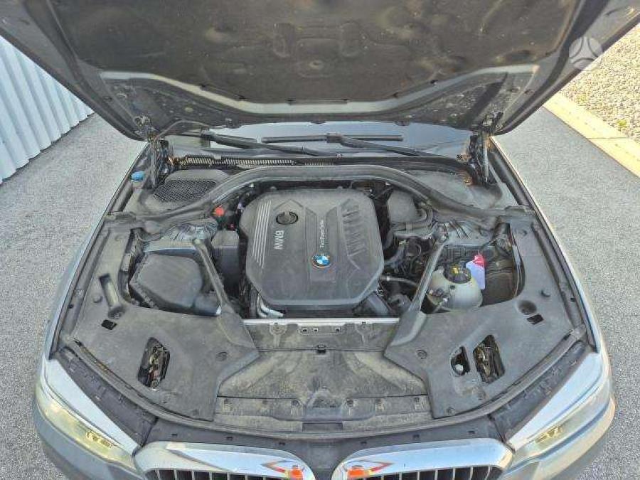 Grey BMW 530 2017 in Siauliai, with an engine capacity of 2.99 L and mileage of 258 thousand km for 14990 €, photo 19 on AUTOMOTO.COM.LV