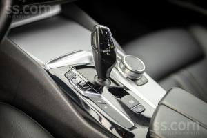 Pelēks BMW 530 2017 Rīga, ar dzinēja tilpumu 3.00 L un nobraukumu 230 tūkst. km par 24500 €, foto 14 vietnē AUTOMOTO.COM.LV